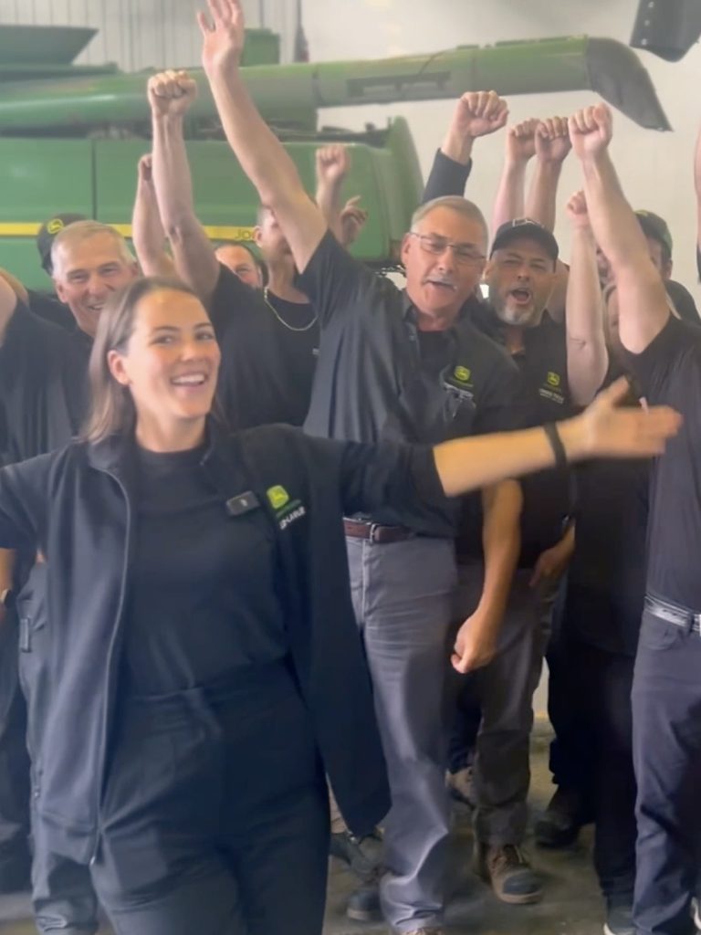 Home | JLD-Laguë - ‪John Deere Tractor